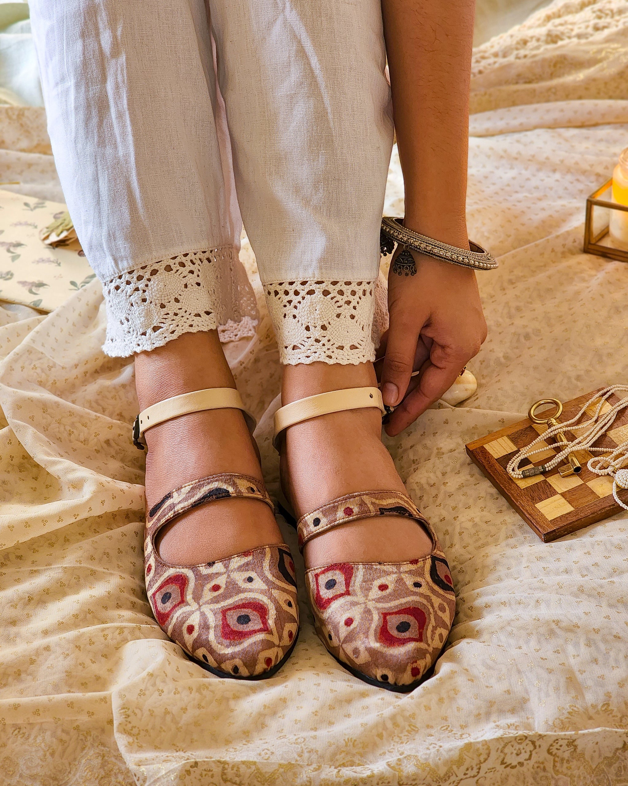 Subtle Spark Bellies – pairpatola